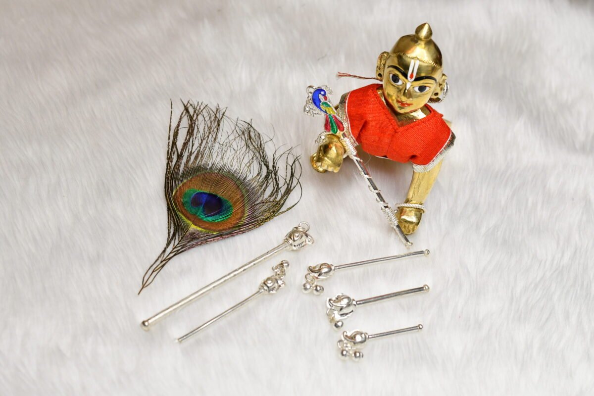 Silver Flute / Bashi For Laddu Gopal / Krishna - Gahenaz Silver ...