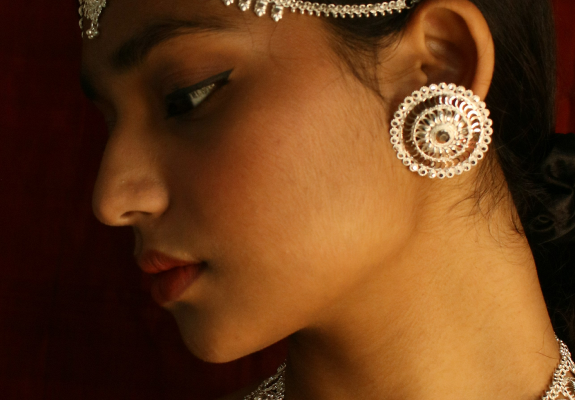 Gahenaz Silver Captivating Rukmini Rani Kan Pasha Earring