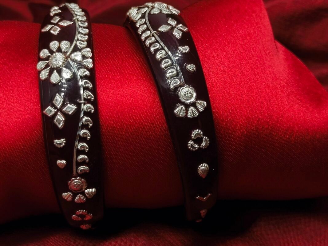 MonMohini Silver Pola/Pola Badhano 2.7 - Gahenaz Silver: Timeless ...